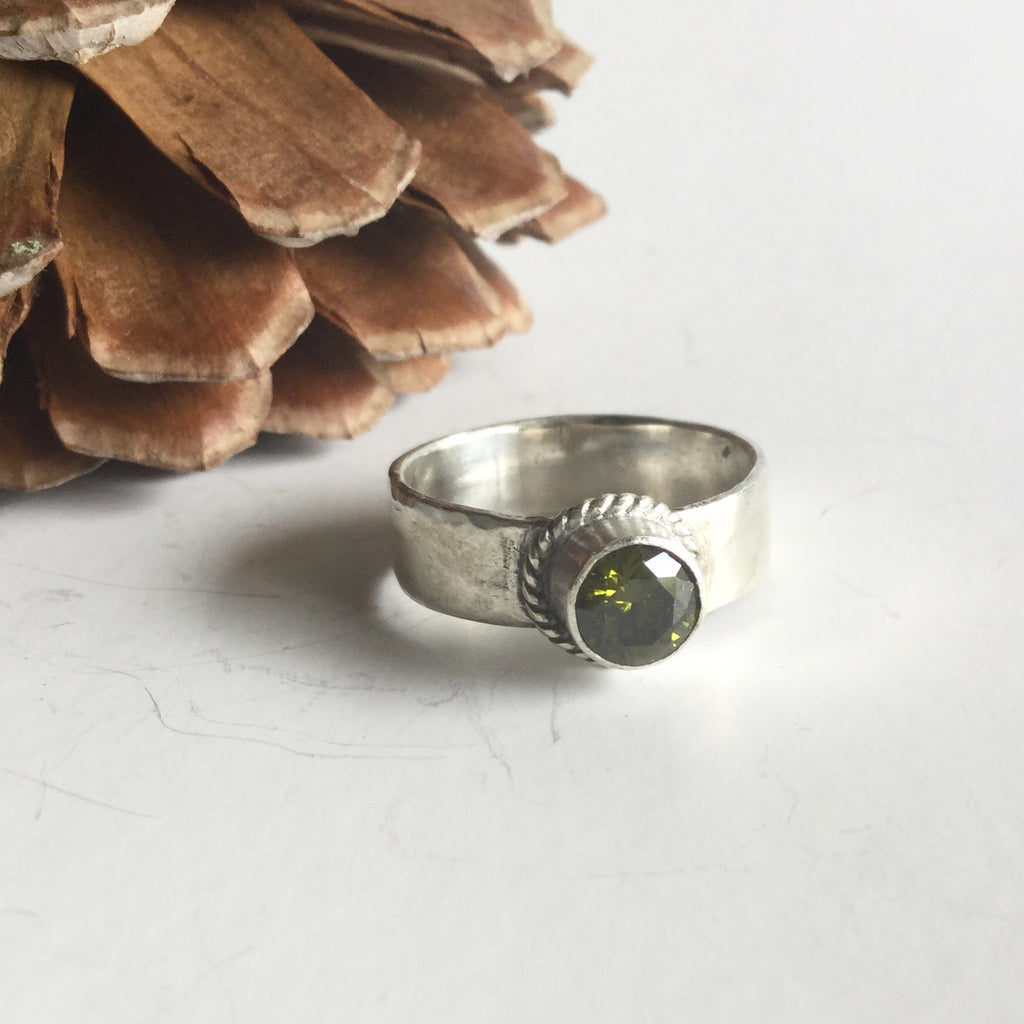 Custom Tube Set Ring - Sterling Silver – heartsabustin